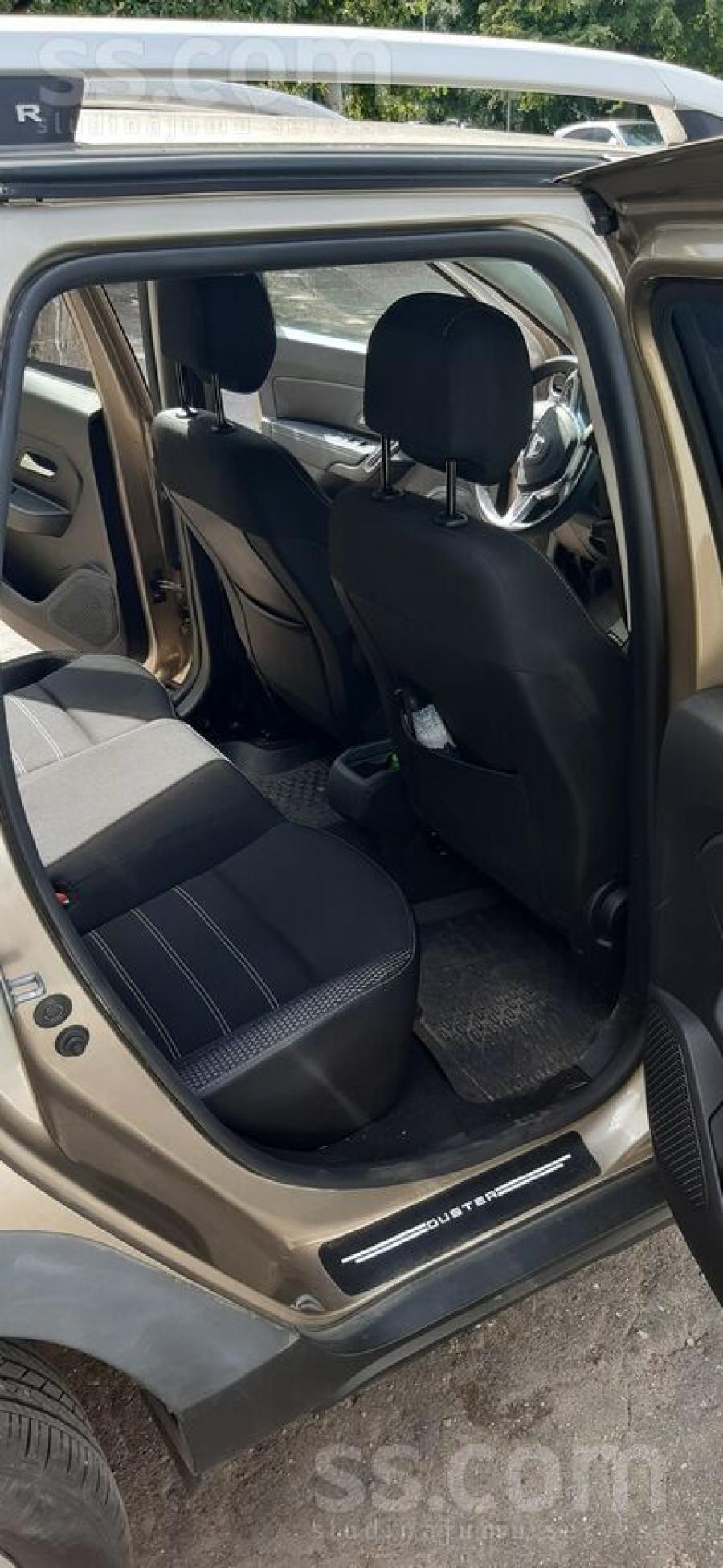 Brown Dacia Duster 2018 in Riga, with an engine capacity of 1.60 L and mileage of 76 thousand km for 11000 €, photo 13 on AUTOMOTO.COM.LV