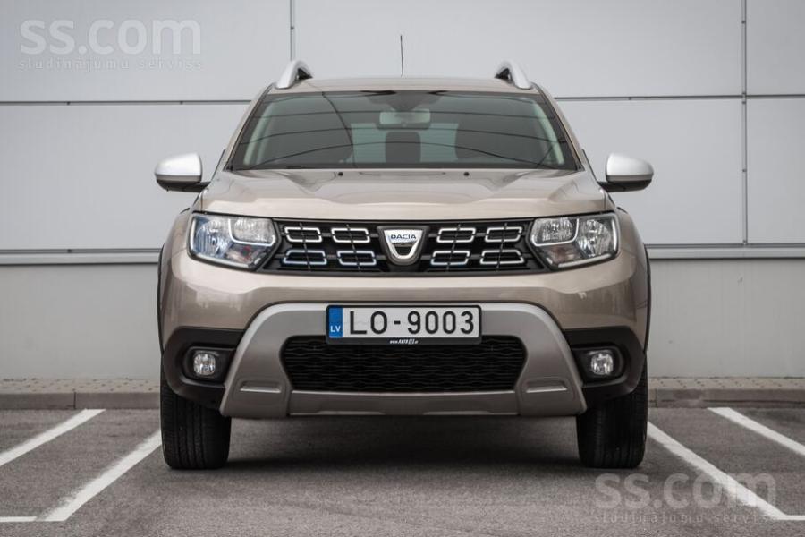 Brown Dacia Duster 2018 in Riga, with an engine capacity of 1.60 L and mileage of 76 thousand km for 10990 €, photo 3 on AUTOMOTO.COM.LV
