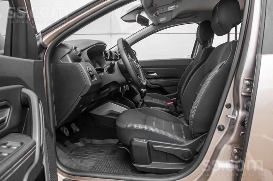 Brown Dacia Duster 2018 in Riga, with an engine capacity of 1.60 L and mileage of 76 thousand km for 10990 €, photo 10 on AUTOMOTO.COM.LV