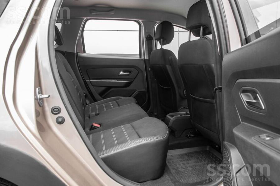 Brown Dacia Duster 2018 in Riga, with an engine capacity of 1.60 L and mileage of 76 thousand km for 10990 €, photo 13 on AUTOMOTO.COM.LV