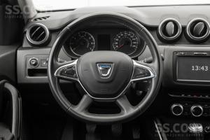Brown Dacia Duster 2018 in Riga, with an engine capacity of 1.60 L and mileage of 76 thousand km for 10990 €, photo 18 on AUTOMOTO.COM.LV