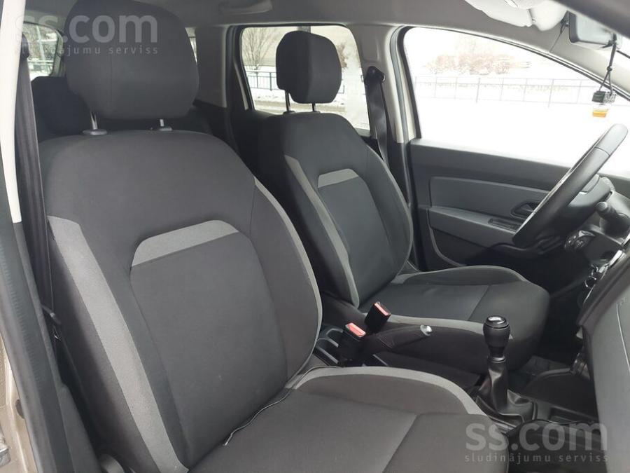 Brown Dacia Duster 2019 in Daugavpils, with an engine capacity of 1.60 L and mileage of 72 thousand km for 9700 €, photo 8 on AUTOMOTO.COM.LV