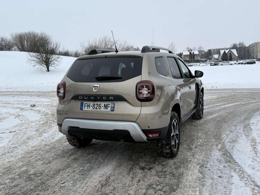 Brown Dacia Duster 2019 in Panevezys, with an engine capacity of 1.50 L and mileage of 197 thousand km for 9990 €, photo 12 on AUTOMOTO.COM.LV