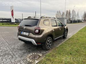 Brown Dacia Duster 2019 in Daugavpils, with an engine capacity of 1.60 L and mileage of 115 thousand km for 11500 €, photo 8 on AUTOMOTO.COM.LV