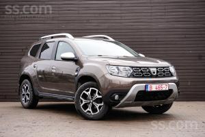 Brown Dacia Duster 2019 in Riga, with an engine capacity of 1.60 L and mileage of 133 thousand km for 9890 €, photo 3 on AUTOMOTO.COM.LV