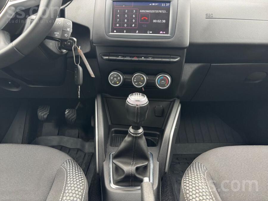 Brown Dacia Duster 2019 in Riga, with an engine capacity of 1.30 L and mileage of 40 thousand km for 11740 €, photo 12 on AUTOMOTO.COM.LV