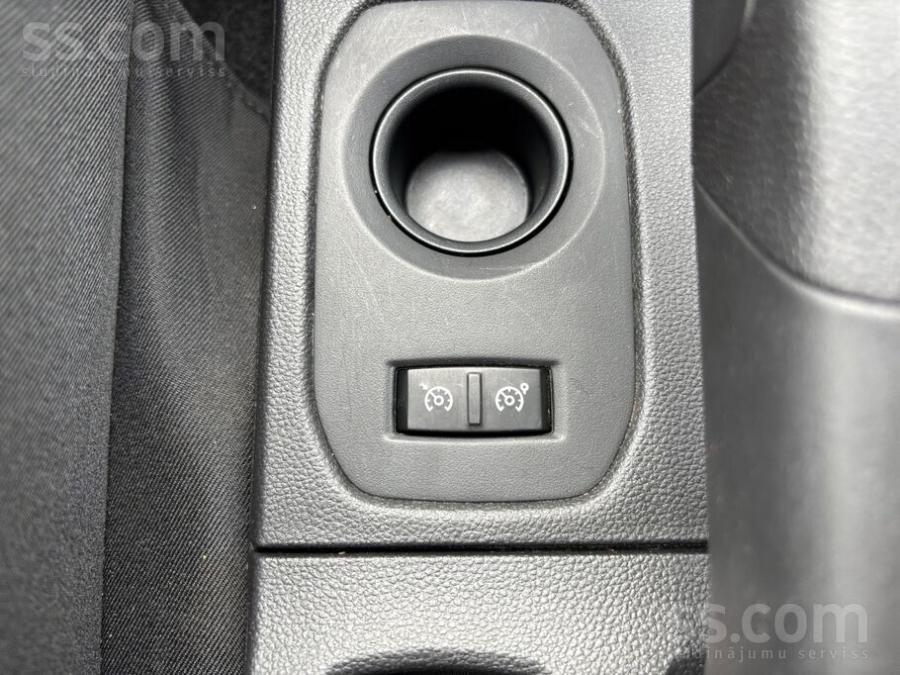 Brown Dacia Duster 2019 in Riga, with an engine capacity of 1.30 L and mileage of 40 thousand km for 11740 €, photo 17 on AUTOMOTO.COM.LV