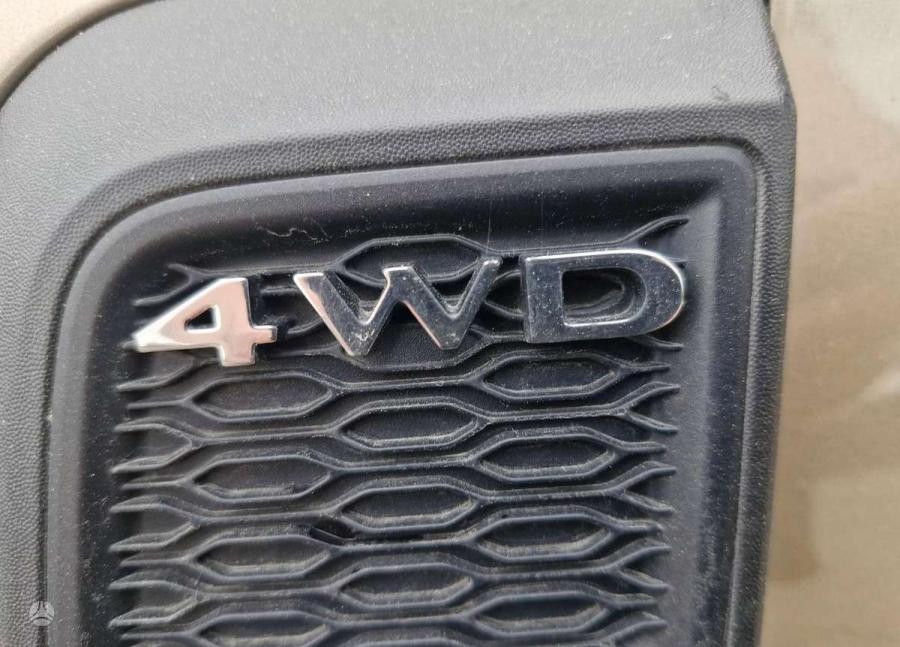 Brown Dacia Duster 2020 in Siauliai, with an engine capacity of 1.33 L and mileage of 96 thousand km for 12050 €, photo 9 on AUTOMOTO.COM.LV