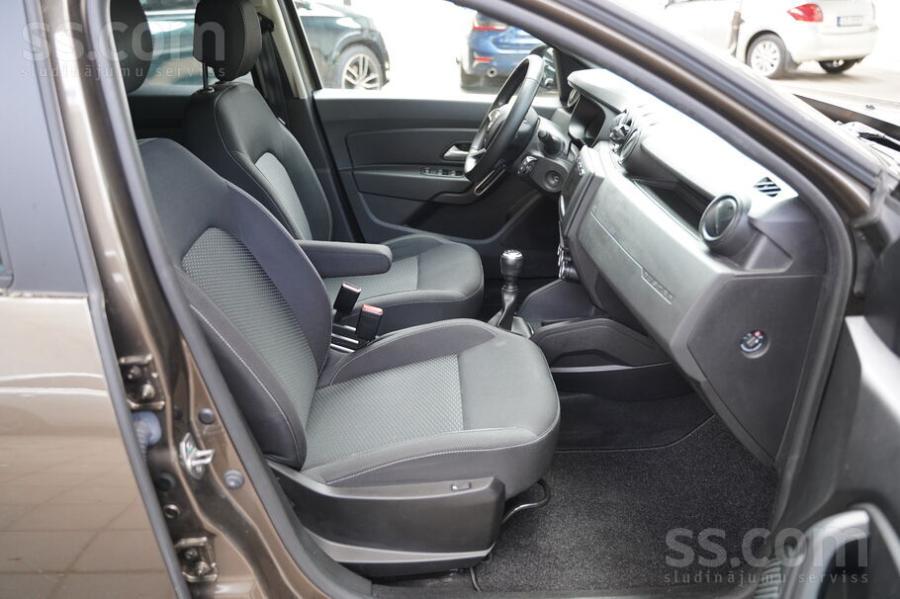 Brown Dacia Duster 2020 in Riga, with an engine capacity of 1.00 L and mileage of 75 thousand km for 9500 €, photo 10 on AUTOMOTO.COM.LV