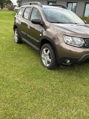 Brown Dacia Duster 2021 in Jelgava, with an engine capacity of 1.50 L and mileage of 87 thousand km for 14450 €, photo 3 on AUTOMOTO.COM.LV