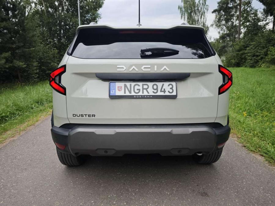 Brown Dacia Duster 2024 in Vilnius, with an engine capacity of 1.00 L and mileage of 29 thousand km for 19300 €, photo 6 on AUTOMOTO.COM.LV