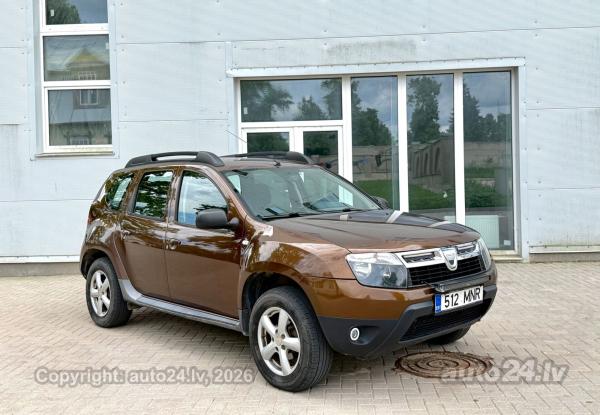 Brown Dacia Duster 2011 in Tartu, with an engine capacity of 1.60 L and mileage of 180 thousand km for 3999 €, photo 2 on AUTOMOTO.COM.LV