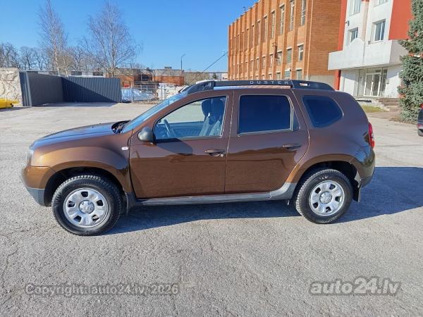Brūns Dacia Duster 2014 Tallina, ar dzinēja tilpumu 1.50 L un nobraukumu 187 tūkst. km par 5500 €, foto 3 vietnē AUTOMOTO.COM.LV