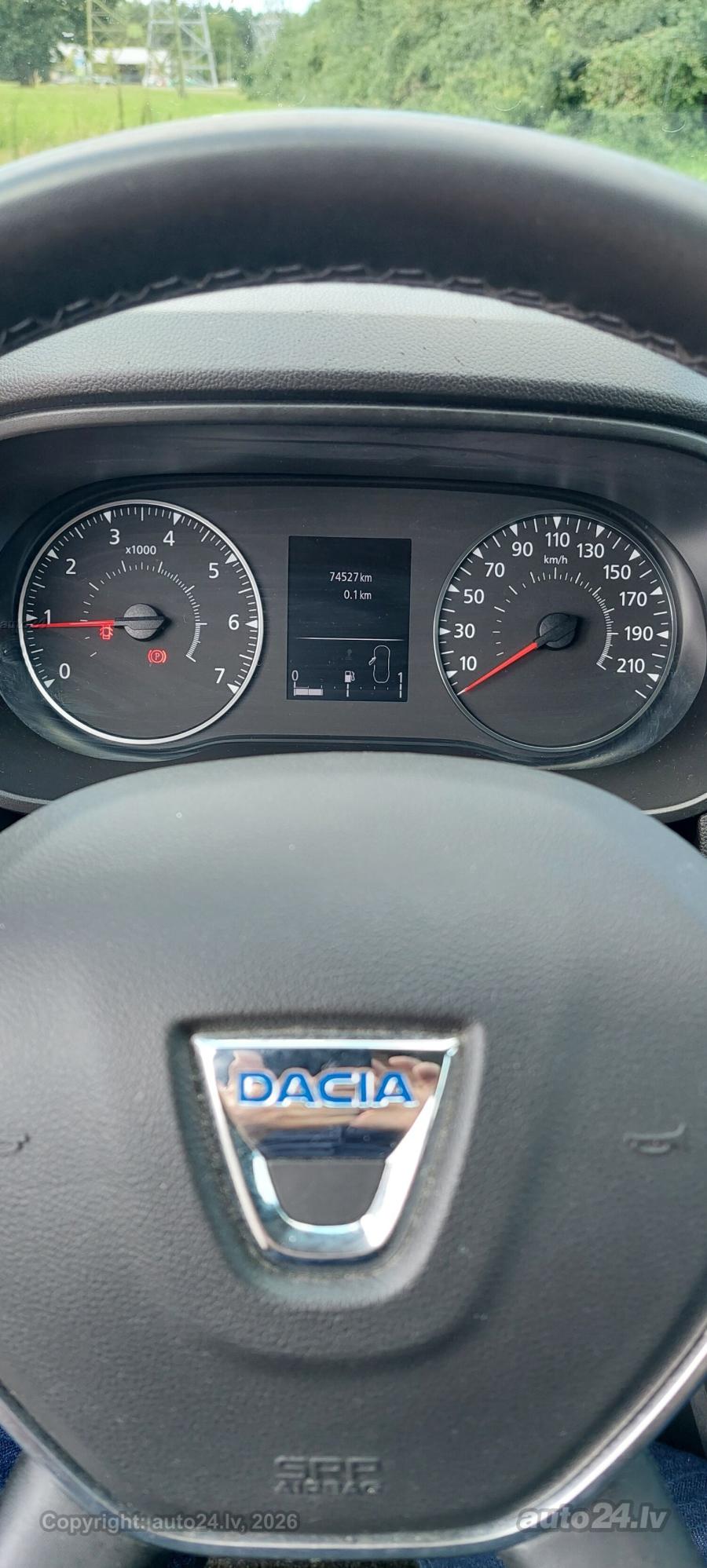 Brown Dacia Duster 2020 in Riga, with an engine capacity of 1.00 L and mileage of 75 thousand km for 10290 €, photo 8 on AUTOMOTO.COM.LV