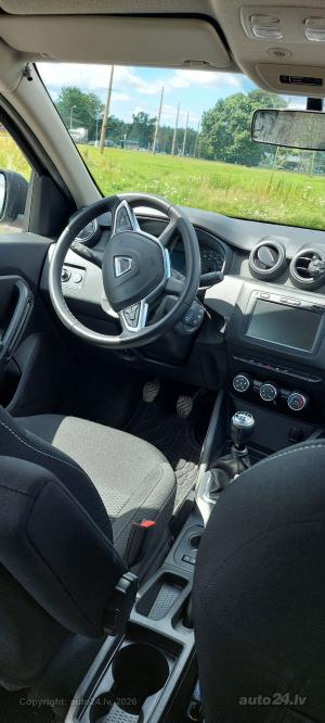 Brown Dacia Duster 2020 in Riga, with an engine capacity of 1.00 L and mileage of 75 thousand km for 10290 €, photo 10 on AUTOMOTO.COM.LV