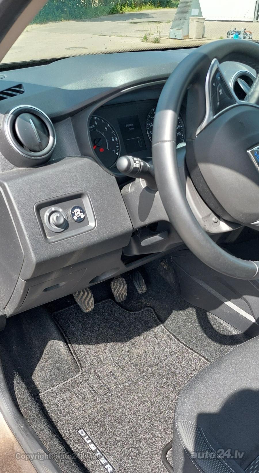 Brown Dacia Duster 2020 in Riga, with an engine capacity of 1.00 L and mileage of 75 thousand km for 10290 €, photo 11 on AUTOMOTO.COM.LV