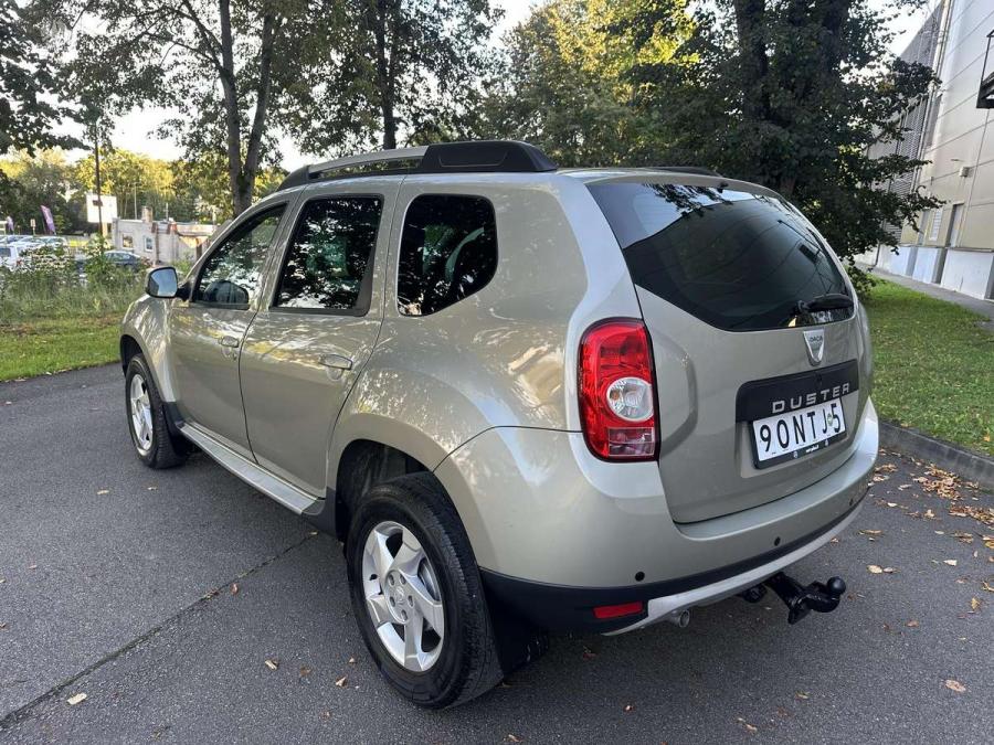 Dacia Duster 2010 in Alytus, with an engine capacity of 1.60 L and mileage of 185 thousand km for 4700 €, photo 8 on AUTOMOTO.COM.LV