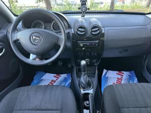 Dacia Duster 2010 in Alytus, with an engine capacity of 1.60 L and mileage of 185 thousand km for 4700 €, photo 12 on AUTOMOTO.COM.LV