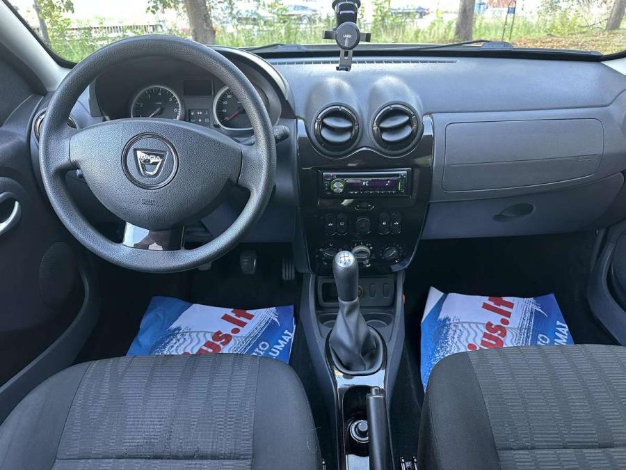 Dacia Duster 2010 in Alytus, with an engine capacity of 1.60 L and mileage of 185 thousand km for 4700 €, photo 12 on AUTOMOTO.COM.LV