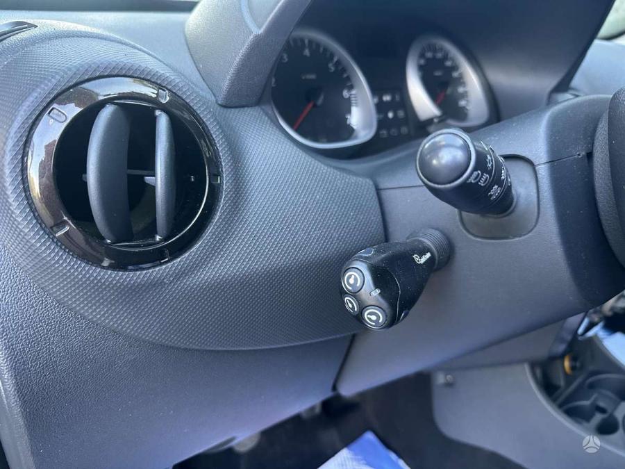 Dacia Duster 2010 in Alytus, with an engine capacity of 1.60 L and mileage of 185 thousand km for 4700 €, photo 16 on AUTOMOTO.COM.LV