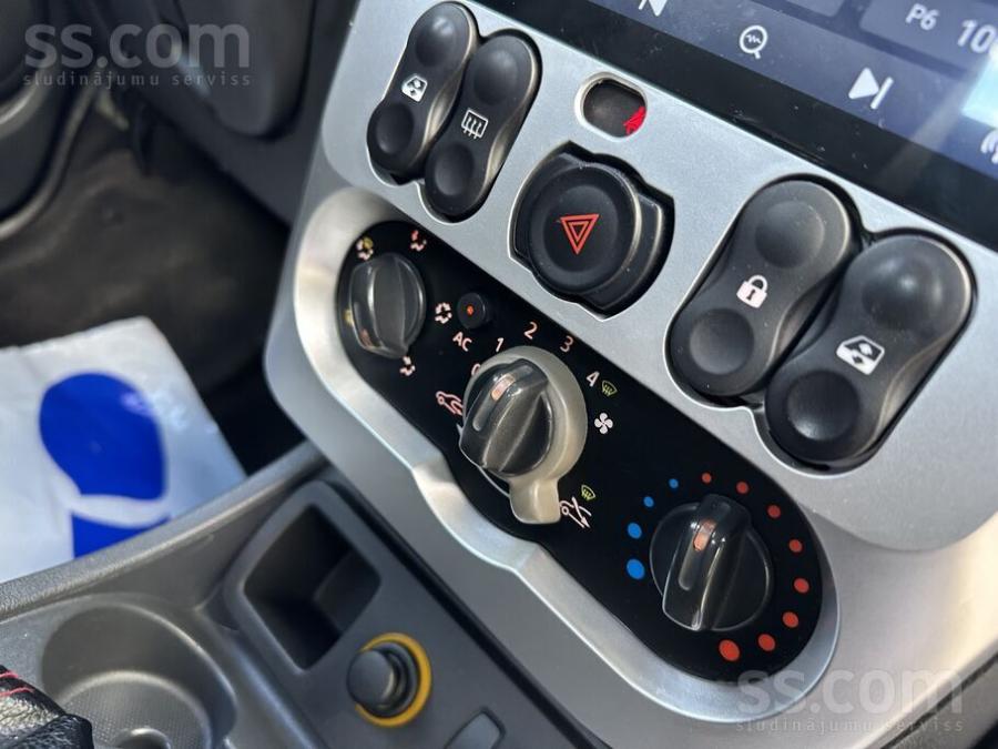 Дачия Duster 2011 в Цесис, объемом двигателя 1.50 л и пробегом 0 тыс. км за 5900 €, фото 10 на AUTOMOTO.COM.LV