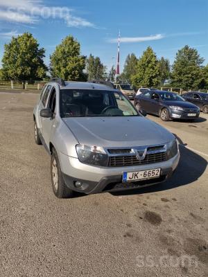 Дачия Duster 2013 в Рига, объемом двигателя 1.60 л и пробегом 286 тыс. км за 3700 €, фото 1 на AUTOMOTO.COM.LV