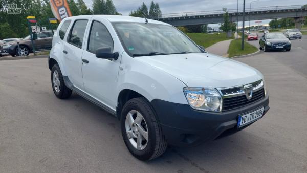 Дачия Duster 2013 в Каунас, объемом двигателя 1.60 л и пробегом 181 тыс. км за 3300 €, фото 1 на AUTOMOTO.COM.LV