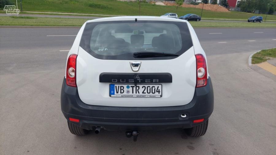 Dacia Duster 2013 in Kaunas, with an engine capacity of 1.60 L and mileage of 181 thousand km for 3300 €, photo 9 on AUTOMOTO.COM.LV