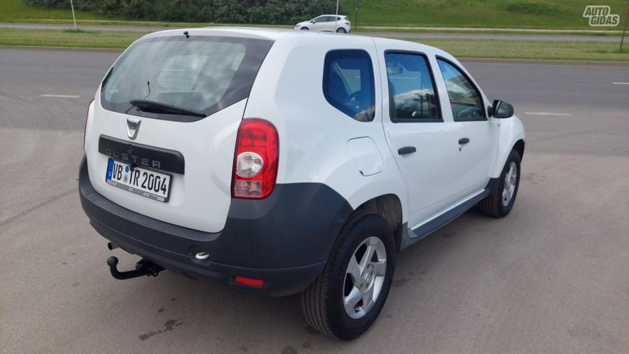 Dacia Duster 2013 in Kaunas, with an engine capacity of 1.60 L and mileage of 181 thousand km for 3300 €, photo 10 on AUTOMOTO.COM.LV