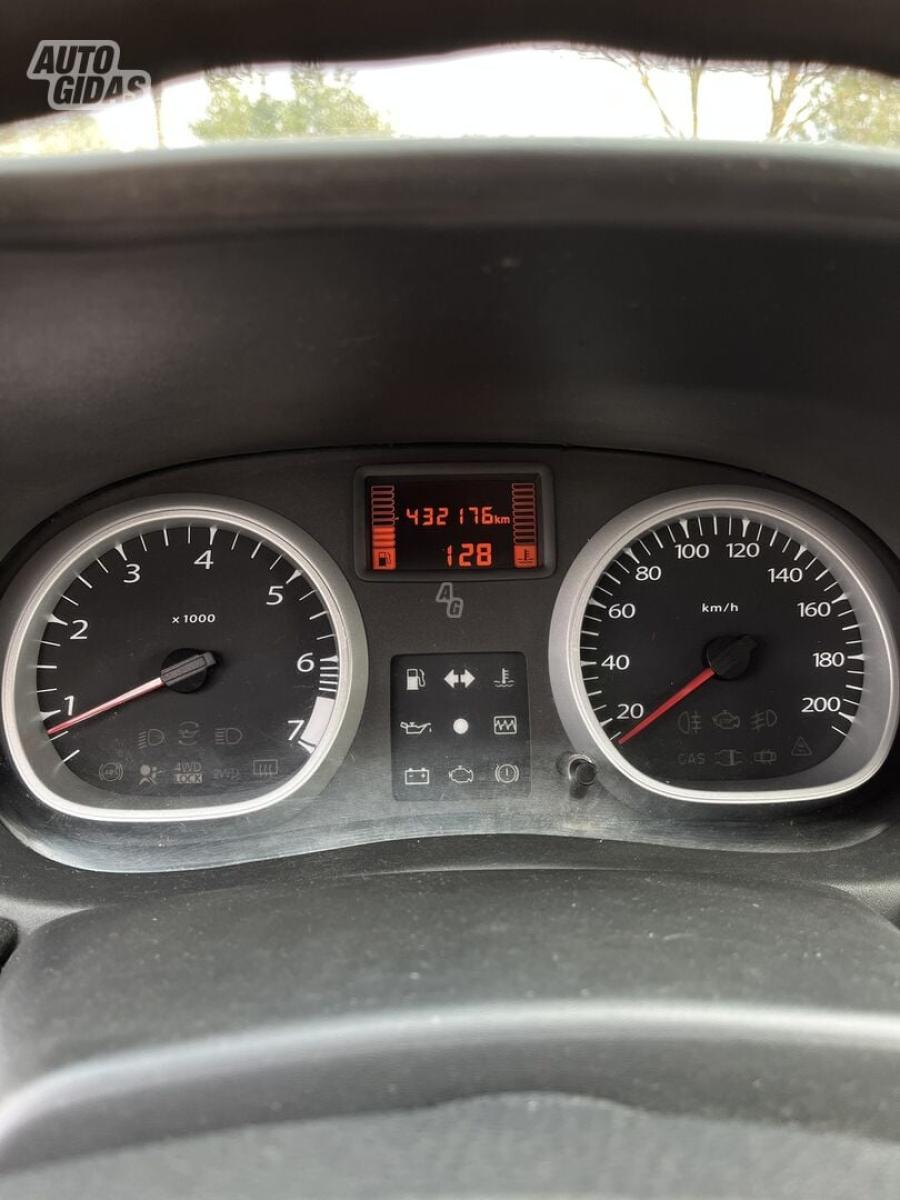 Dacia Duster 2013 in Vilnius, with an engine capacity of 1.60 L and mileage of 432 thousand km for 3500 €, photo 12 on AUTOMOTO.COM.LV