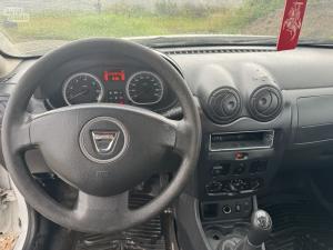 Dacia Duster 2013 Viļņa, ar dzinēja tilpumu 1.60 L un nobraukumu 218 tūkst. km par 3350 €, foto 15 vietnē AUTOMOTO.COM.LV