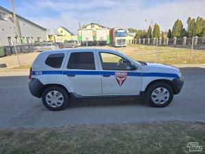 Dacia Duster 2014 in Radviliskis, with an engine capacity of 1.60 L and mileage of 306 thousand km for 2800 €, photo 13 on AUTOMOTO.COM.LV