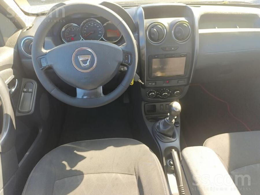 Dacia Duster 2014 Valmiera, ar dzinēja tilpumu 1.50 L un nobraukumu 237 tūkst. km par 6550 €, foto 12 vietnē AUTOMOTO.COM.LV