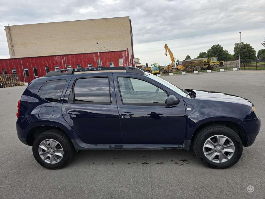 Dacia Duster 2017 in Taurage, with an engine capacity of 1.46 L and mileage of 200 thousand km for 5800 €, photo 6 on AUTOMOTO.COM.LV