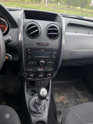 Dacia Duster 2017 in Taurage, with an engine capacity of 1.46 L and mileage of 200 thousand km for 5800 €, photo 17 on AUTOMOTO.COM.LV