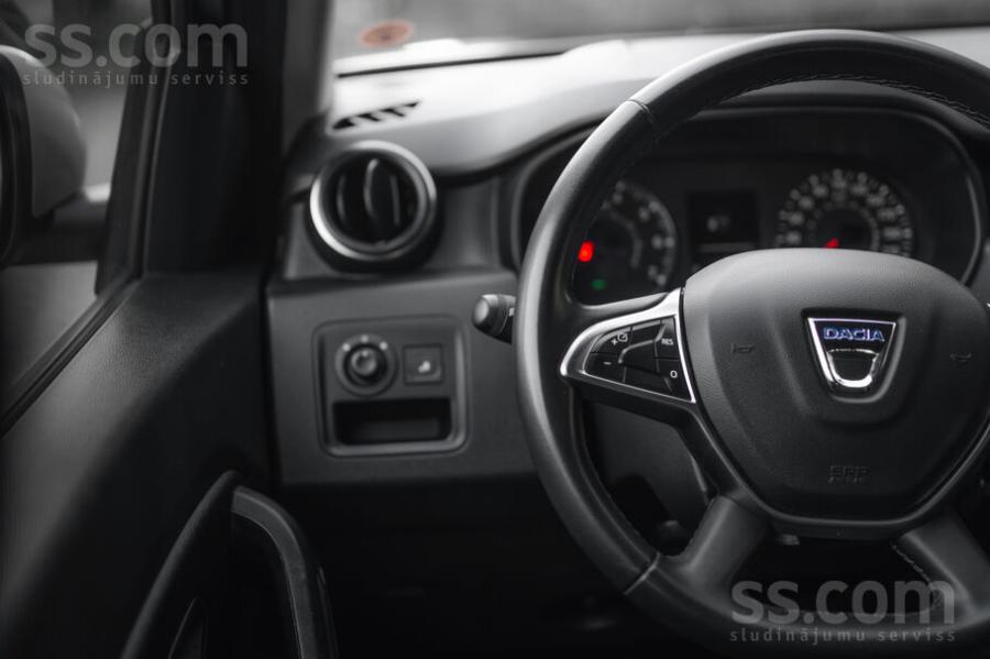Dacia Duster 2019 in Riga, with an engine capacity of 1.50 L and mileage of 113 thousand km for 12500 €, photo 13 on AUTOMOTO.COM.LV