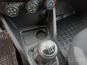 Dacia Duster 2020 in Riga, with an engine capacity of 1.50 L and mileage of 135 thousand km for 10100 €, photo 13 on AUTOMOTO.COM.LV