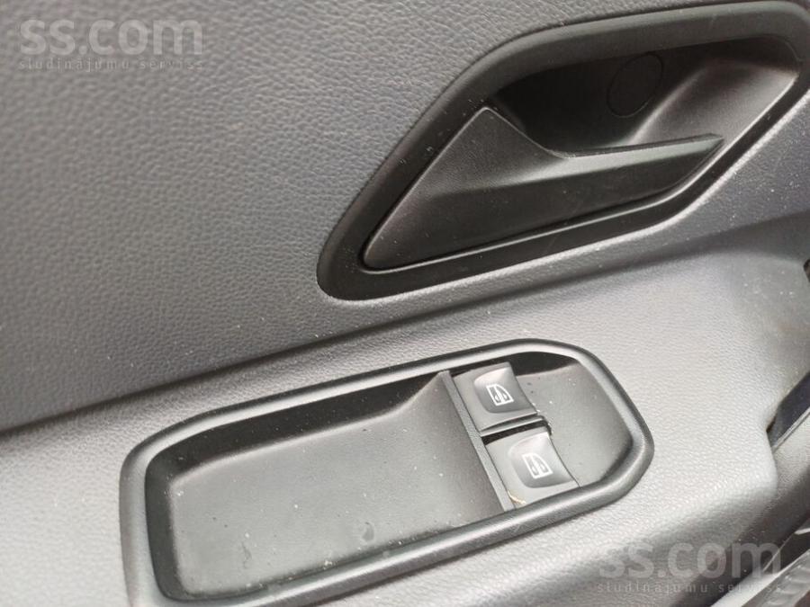 Dacia Duster 2020 in Riga, with an engine capacity of 1.50 L and mileage of 135 thousand km for 10100 €, photo 15 on AUTOMOTO.COM.LV