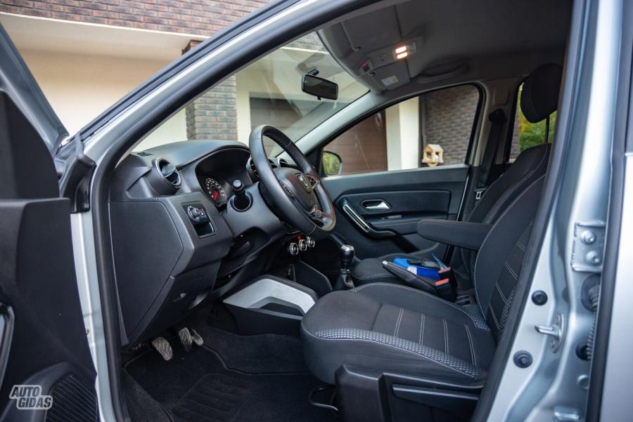 Dacia Duster 2020 in Vilnius, with an engine capacity of 1.50 L and mileage of 80 thousand km for 9500 €, photo 12 on AUTOMOTO.COM.LV