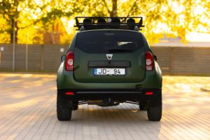 Green Dacia Duster 2011 in Riga, with an engine capacity of 2.00 L and mileage of 270 thousand km for 8999 €, photo 7 on AUTOMOTO.COM.LV