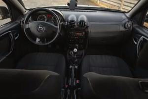 Green Dacia Duster 2011 in Jelgava, with an engine capacity of 2.00 L and mileage of 270 thousand km for 8500 €, photo 9 on AUTOMOTO.COM.LV