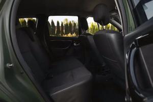 Green Dacia Duster 2011 in Jelgava, with an engine capacity of 2.00 L and mileage of 270 thousand km for 8500 €, photo 13 on AUTOMOTO.COM.LV