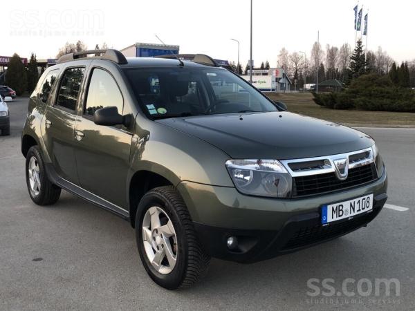Zaļš Dacia Duster 2013 Cēsis, ar dzinēja tilpumu 1.50 L un nobraukumu 0 tūkst. km par 5900 €, foto 1 vietnē AUTOMOTO.COM.LV