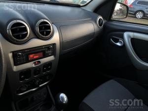 Green Dacia Duster 2013 in Cesis, with an engine capacity of 1.50 L and mileage of 0 thousand km for 5900 €, photo 8 on AUTOMOTO.COM.LV