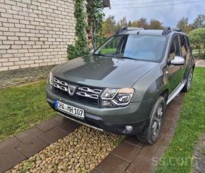 Zaļš Dacia Duster 2015 Jēkabpils, ar dzinēja tilpumu 1.50 L un nobraukumu 263 tūkst. km par 4750 €, foto  vietnē AUTOMOTO.COM.LV