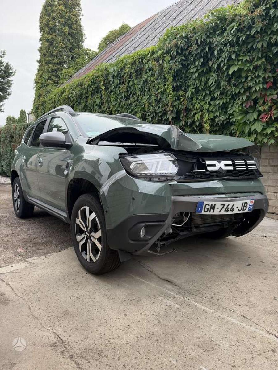 Zaļš Dacia Duster 2023 Kauņa, ar dzinēja tilpumu 1.33 L un nobraukumu 43 tūkst. km par 8500 €, foto 1 vietnē AUTOMOTO.COM.LV