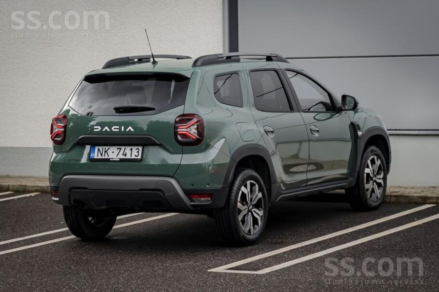 Green Dacia Duster 2023 in Riga, with an engine capacity of 1.30 L and mileage of 86 thousand km for 16500 €, photo 5 on AUTOMOTO.COM.LV