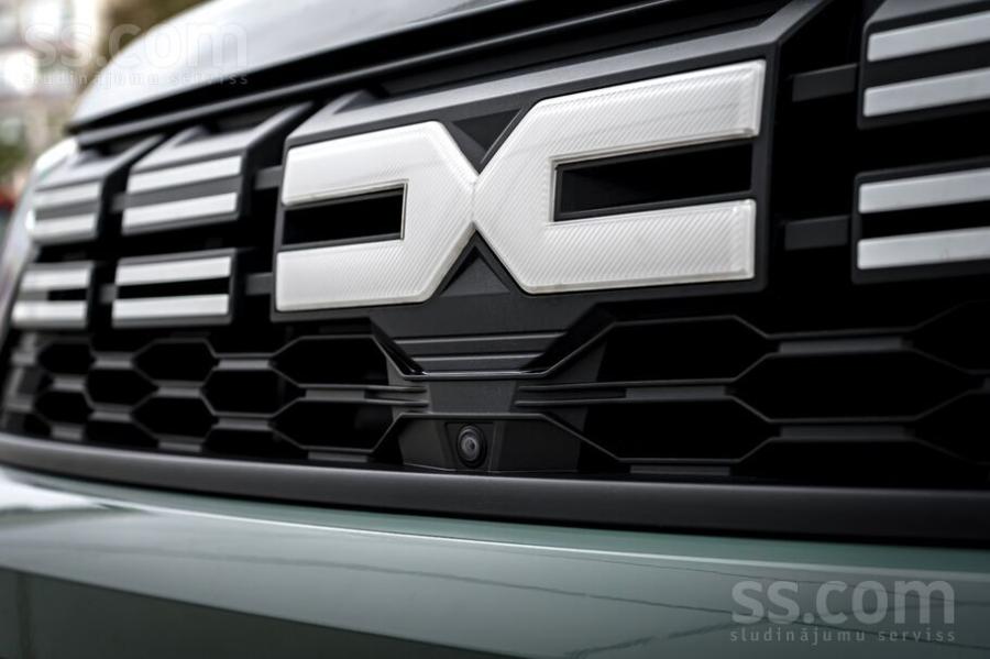 Green Dacia Duster 2023 in Riga, with an engine capacity of 1.30 L and mileage of 86 thousand km for 16500 €, photo 9 on AUTOMOTO.COM.LV