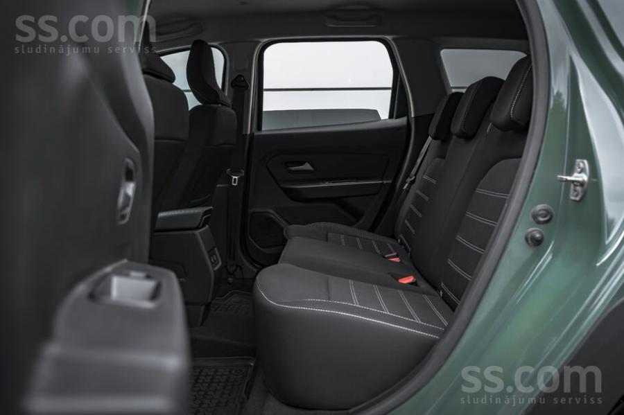 Green Dacia Duster 2023 in Riga, with an engine capacity of 1.30 L and mileage of 86 thousand km for 16500 €, photo 14 on AUTOMOTO.COM.LV