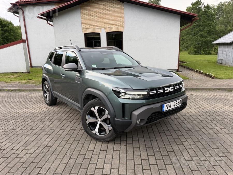 Green Dacia Duster 2024 in Ogre, with an engine capacity of 1.20 L and mileage of 62 thousand km for 19900 €, photo 1 on AUTOMOTO.COM.LV